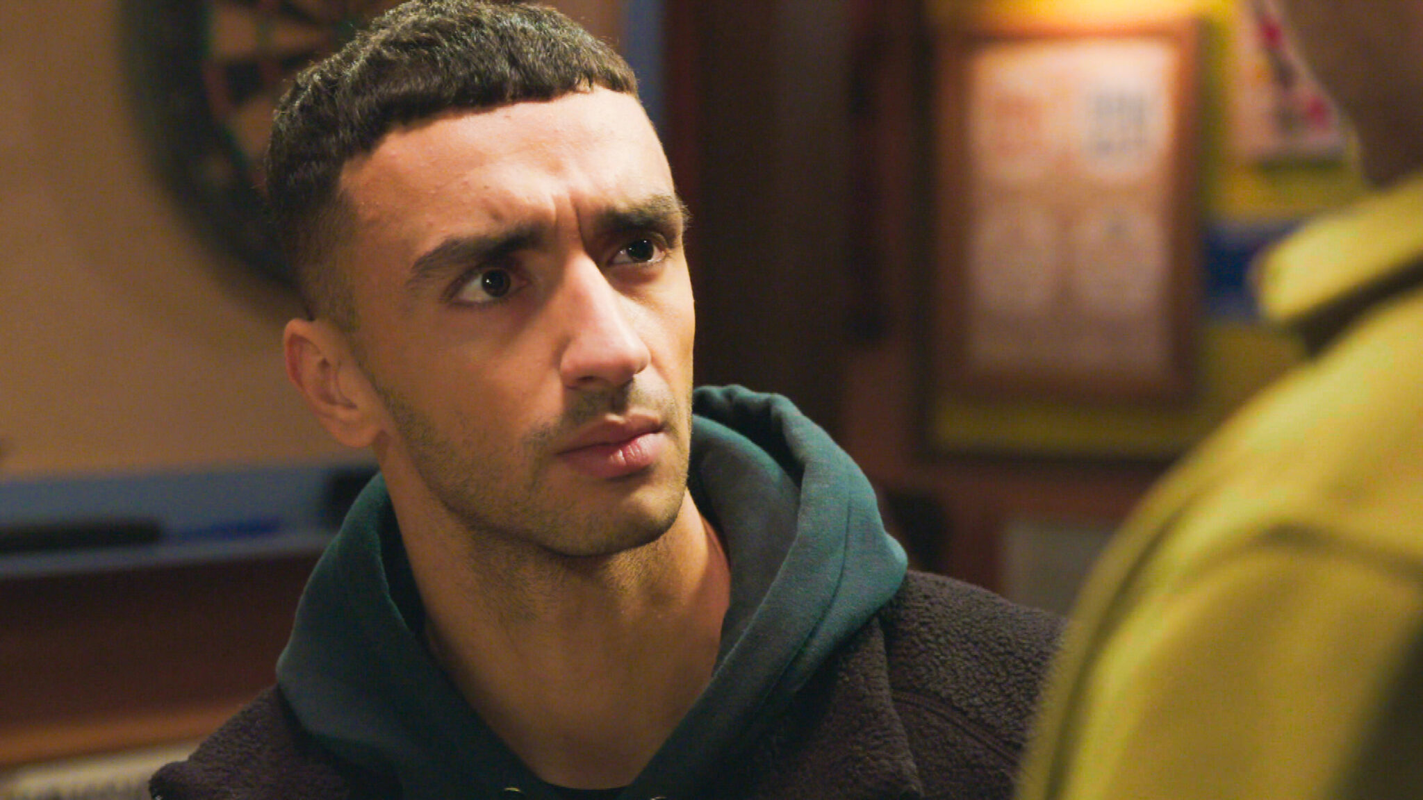 Familie: Brahim kwetst Louise - Soapkijker