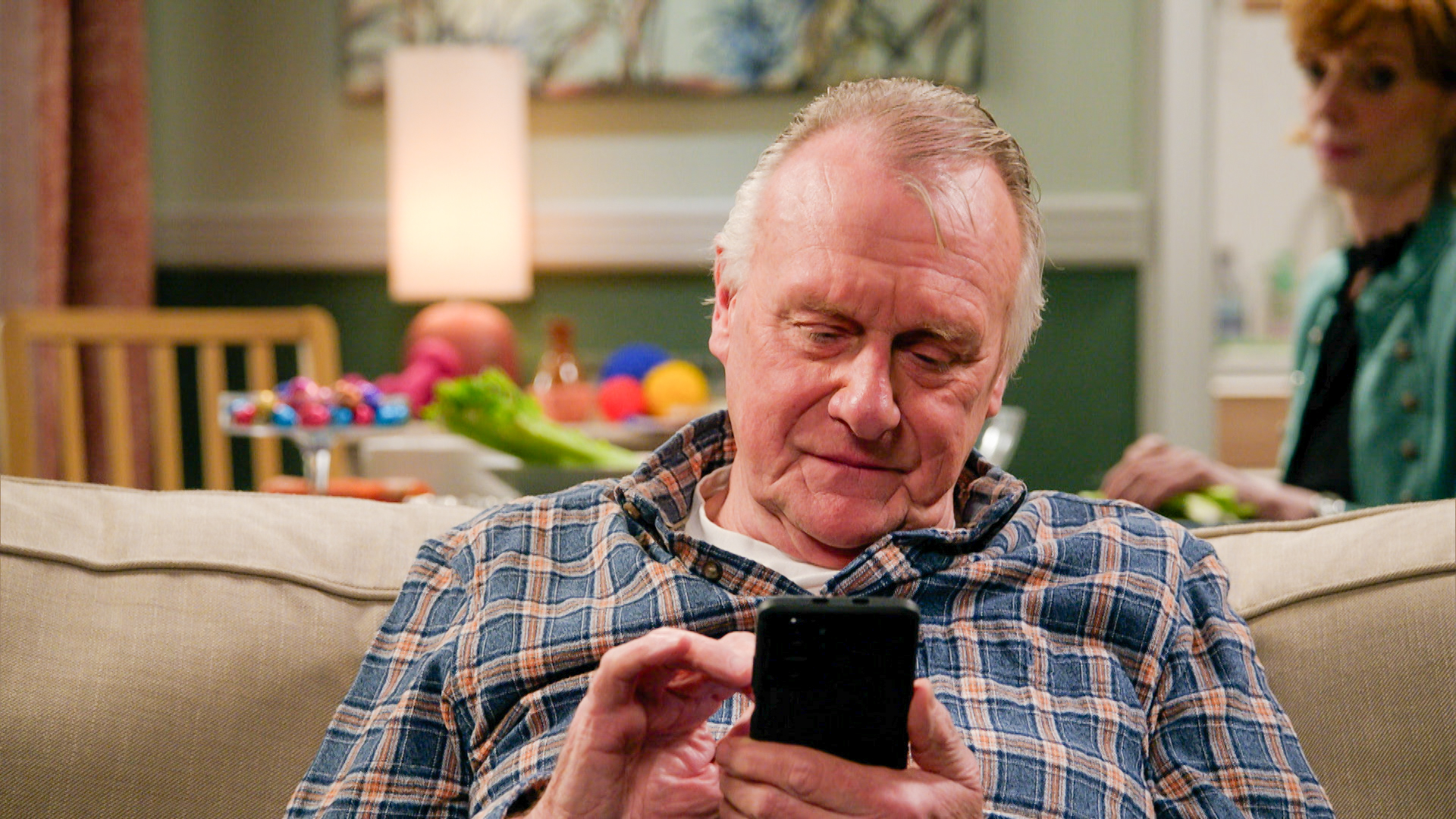 Thuis: Frank is er niet bij met zijn gedachten - Soapkijker